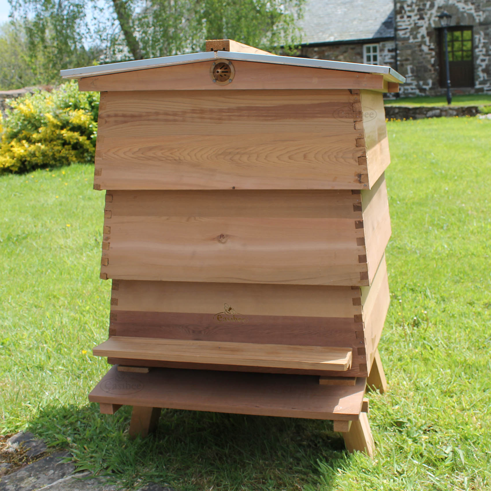 WBC Beehive w/Gabled Roof | Western Red Cedar - Welcome to Actiasbee