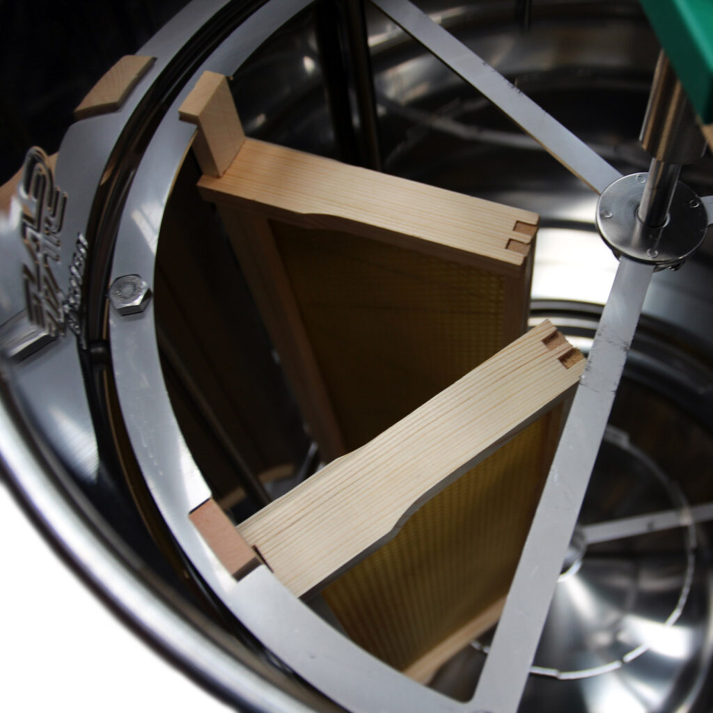 Radial Honey Extractor 6 Frame Manual 380 - Welcome to Actiasbee